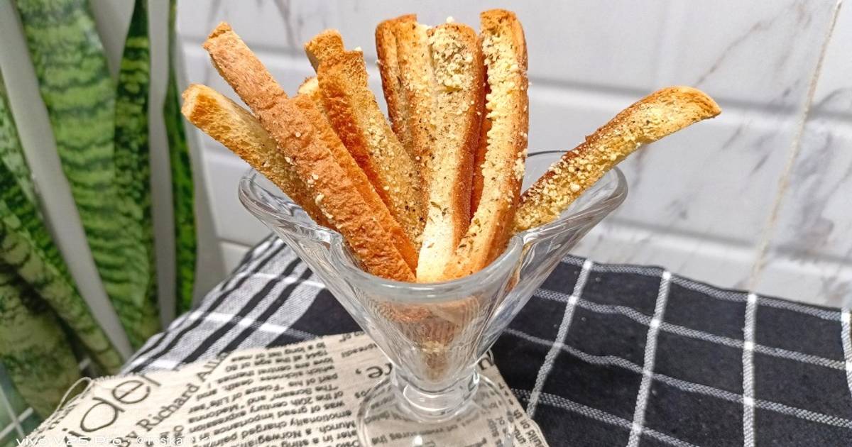 Resep 200. BREADSTICKS SISA KULIT ROTI TAWAR oleh Fransiska - Cookpad