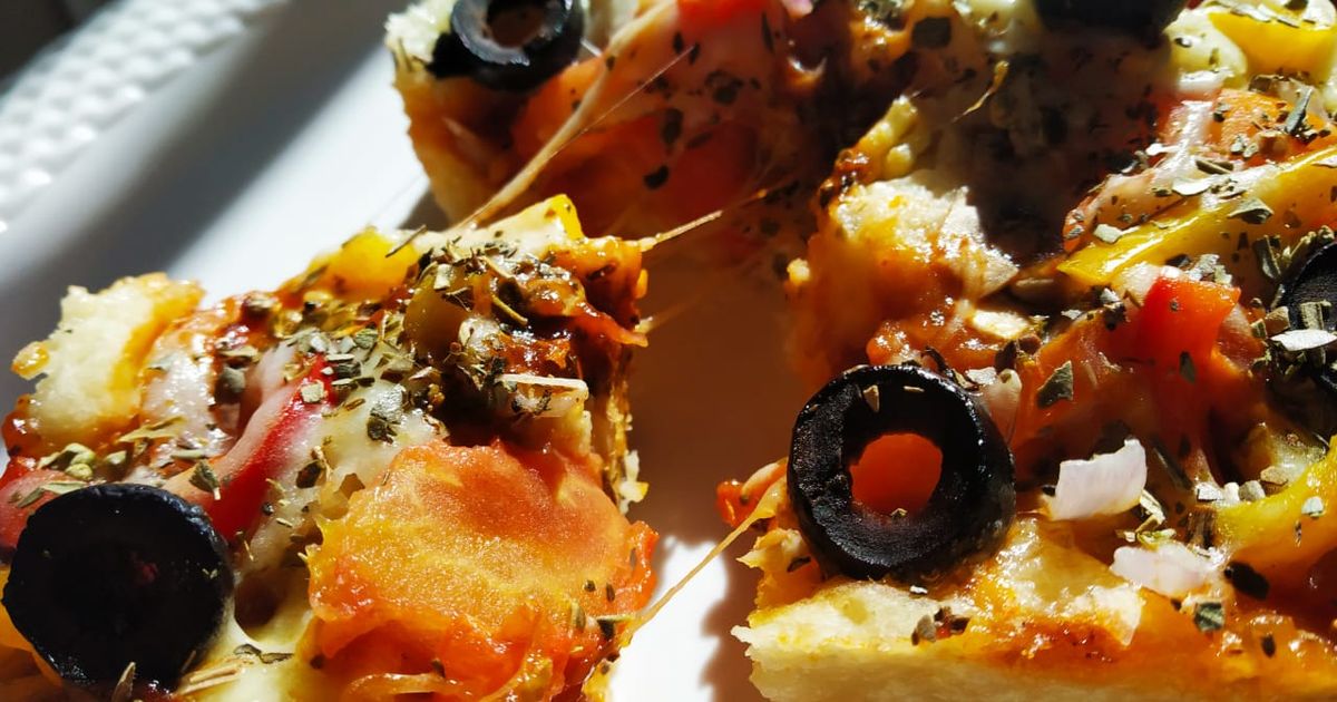 Suji Base Instant Piza Recipe by Dr. Sharda Sharma - Cookpad