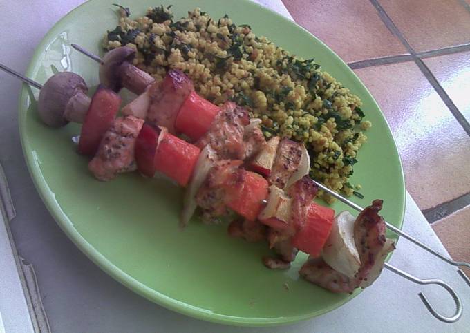 Brochetas de salmón marinado con mijo salteado Receta de Rochiito ...