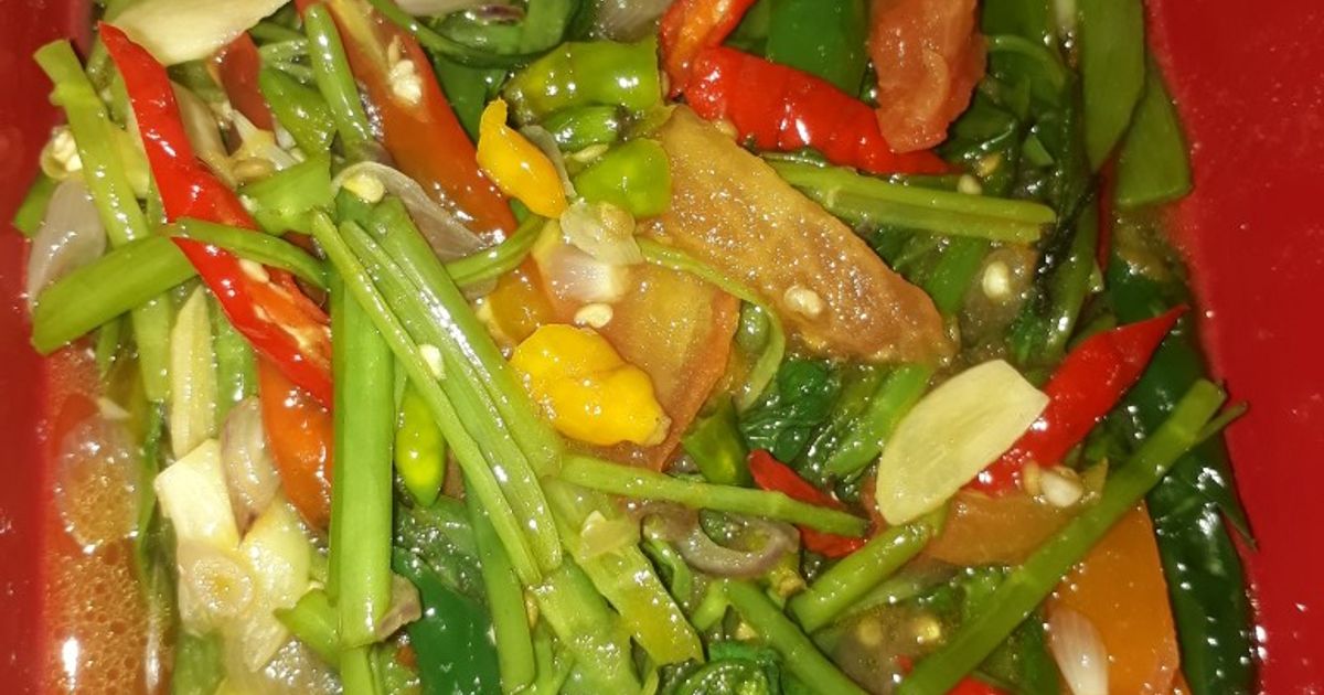 Resep Tumis Kangkung Pedah oleh Aztried Sofyan - Cookpad
