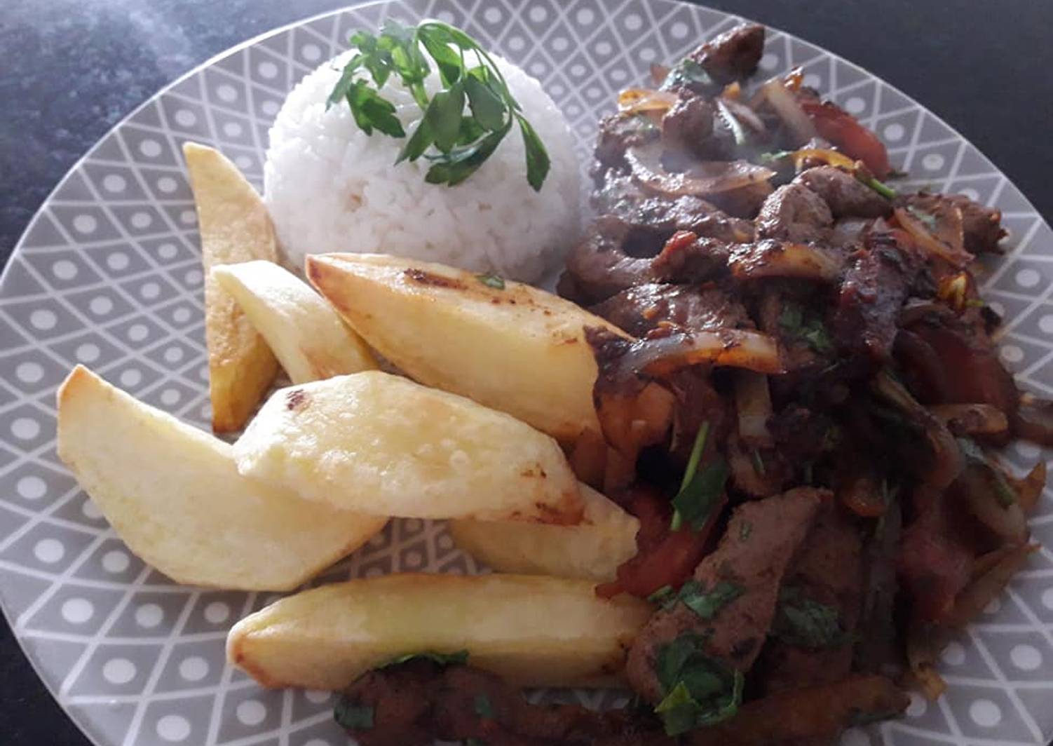 Hígado Saltado a lo Carmelita Receta de Carmen - Cookpad
