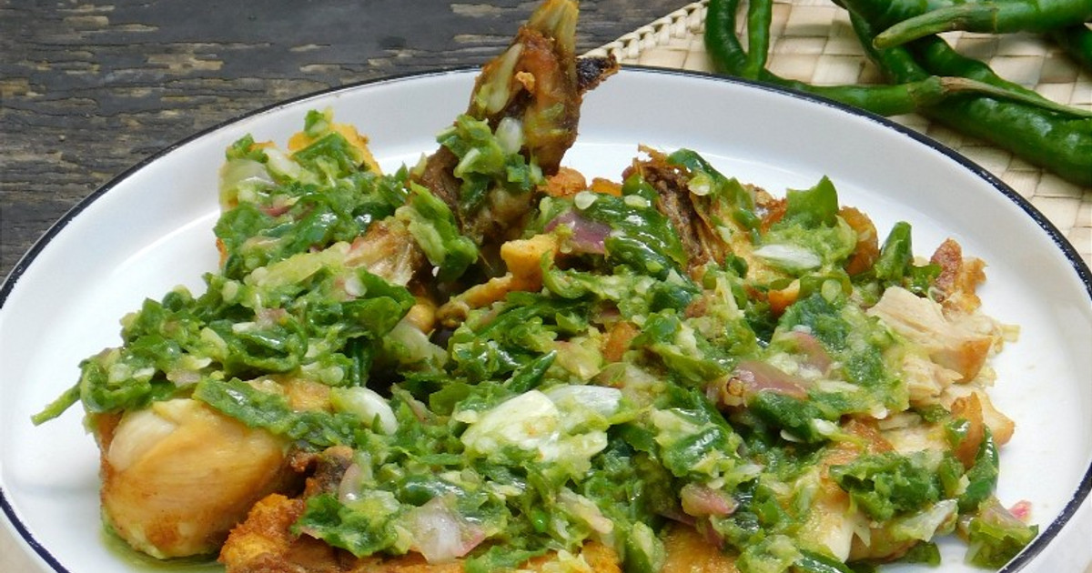 Resep Ayam Batokok Lado Mudo oleh desmawati kuretangin - Cookpad
