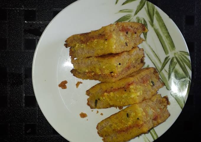 Potato and paneer stuffed pakoda Recipe by Reema's Cozy Kitchen - Cookpad