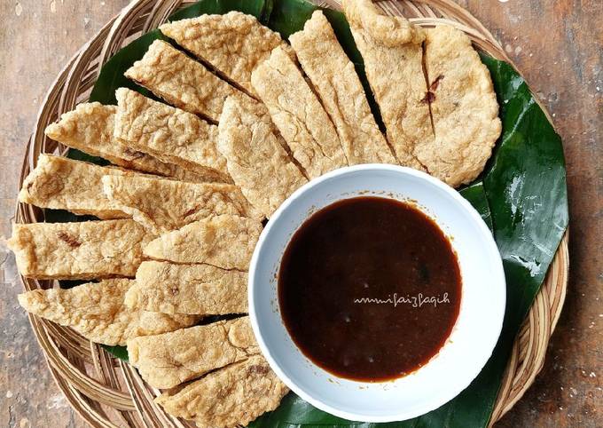 Resep Pempek Crispy oleh Laily Agustien (Ummifaizfaqih) - Cookpad