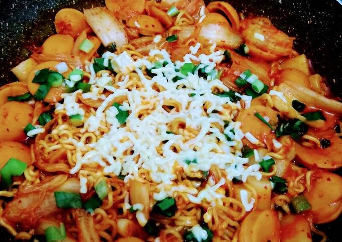 Resep Rabboki (Ramen Teokkbboki) oleh Fajrin Rini - Cookpad