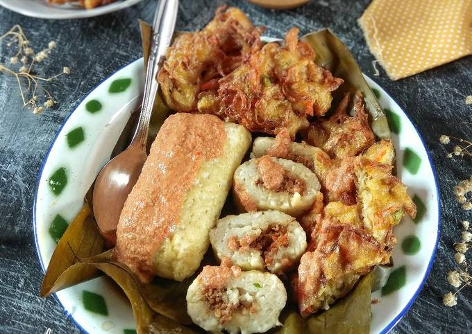 Resep Lontong Oncom oleh Dish by Ifah - Cookpad