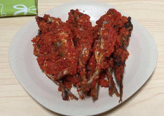 Resep Ikan Kembung Balado Oleh Ria Mariana Cookpad
