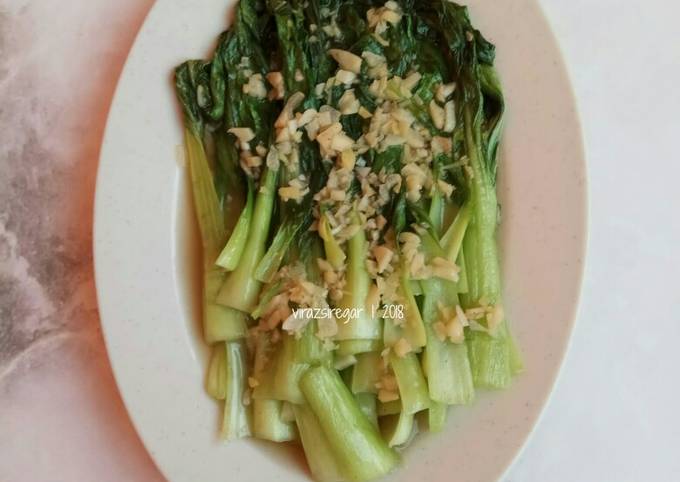 Resep Tumis Pok coy bawang putih oleh virazsiregar - Cookpad
