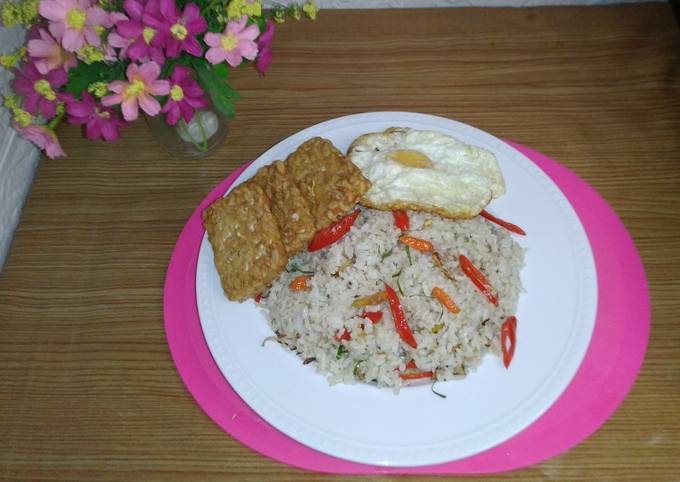 Resep Nasi Goreng Ndeso oleh Fifie Roisa - Cookpad