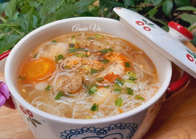 Cách Làm Món Bún tôm giò heo nấm rơm của Annie Vo - Cookpad