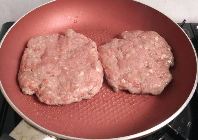 Resep Beef Patty Simple oleh Diah - Cookpad