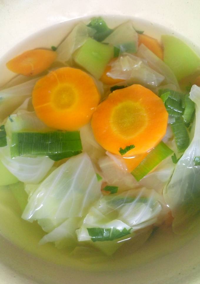 Resep Sup sayur mudah tanpa minyak oleh Ayu Muslima - Cookpad