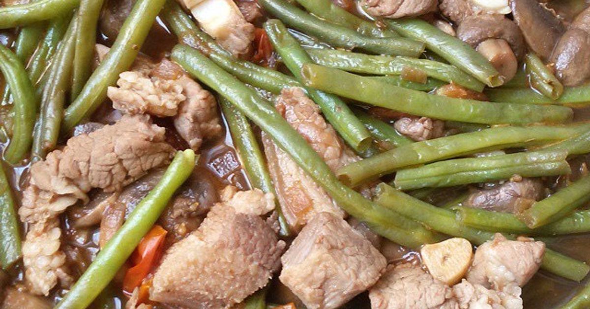 Pork, Beans And Mushrooms Recipe by Glenda Lopez