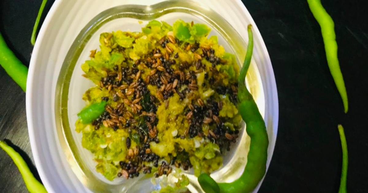 हिरवी चींच व मिरची ठेचा (Hirvi Chinch Mirchi Thecha Recipe In Marathi ...