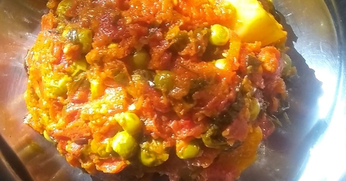 Dhaba Style Mix Sabzi Recipe by Shagufta Sheikh - Cookpad