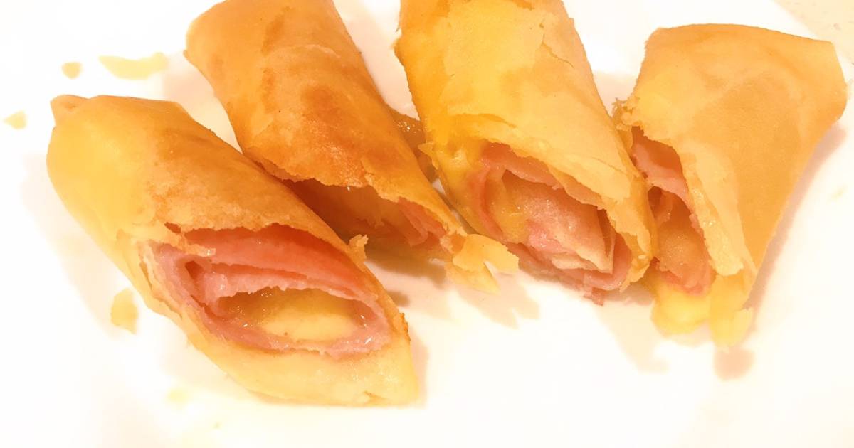 สูตร ปอเปี๊ยะแฮมชีส (Ham and cheese spring rolls) โดย minykitchen - Cookpad