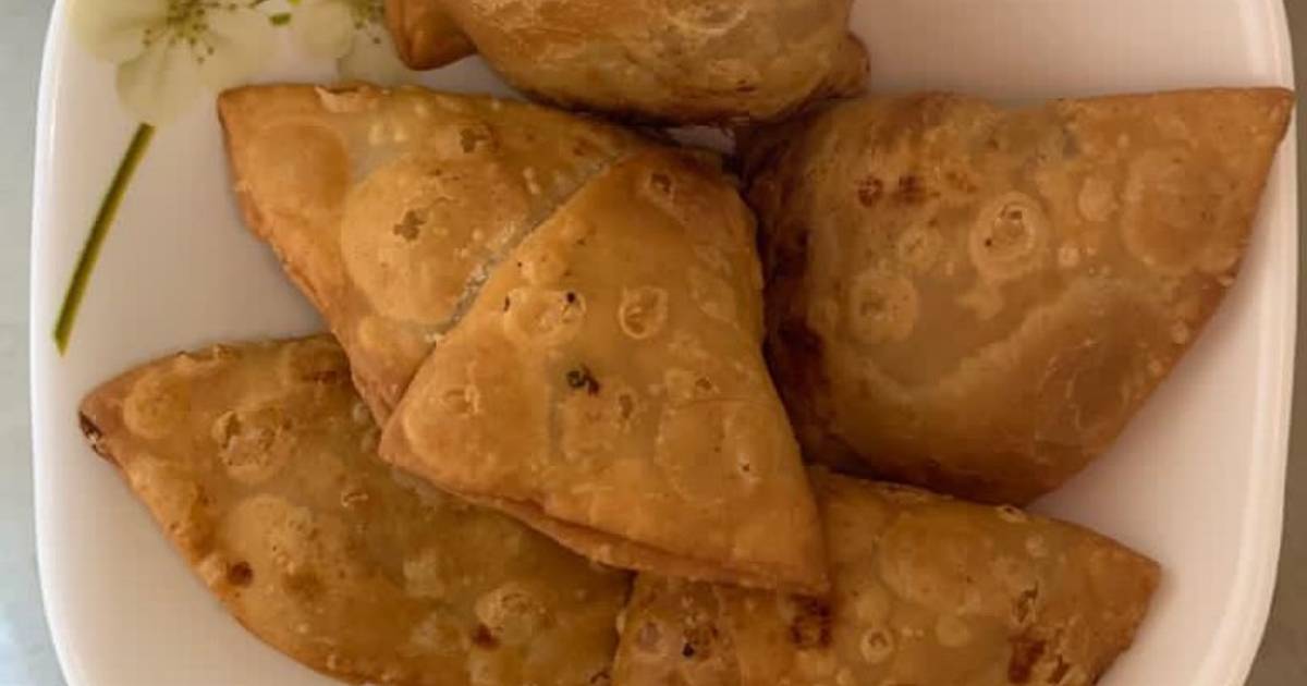Amee Mankad દ્વારા રેસીપી સમોસા(Samosa Recipe in Gujarati) - કૂકપૅડ