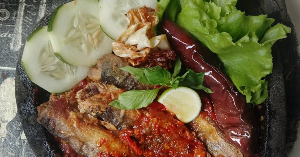 Resep Lele Goreng Penyet oleh Manda Evie - Cookpad
