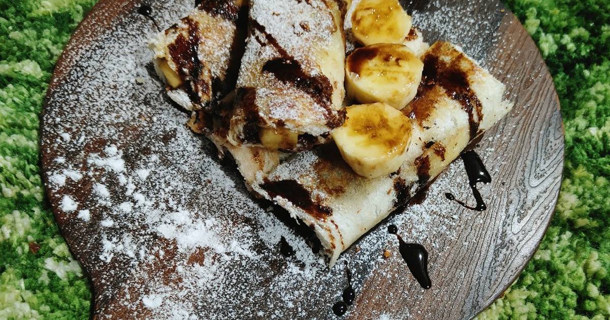 Banana Nutella Roll Recipe by Geeta Godhiwala - Cookpad