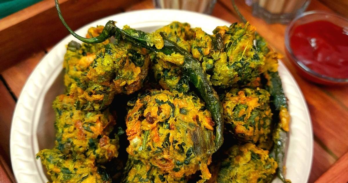Crispy Methi Fritters or Methi Pakoda Recipe by Swati Keshri 👩‍🍳 - Cookpad