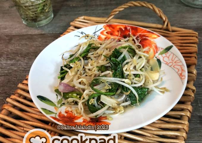 Resipi Tumis Taugeh Daun Mulberi oleh Salina Jalaludin - Cookpad