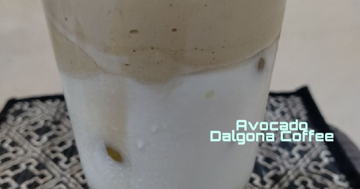 Resep Avocado Dalgona Coffee oleh Anik P@won Qulo - Cookpad