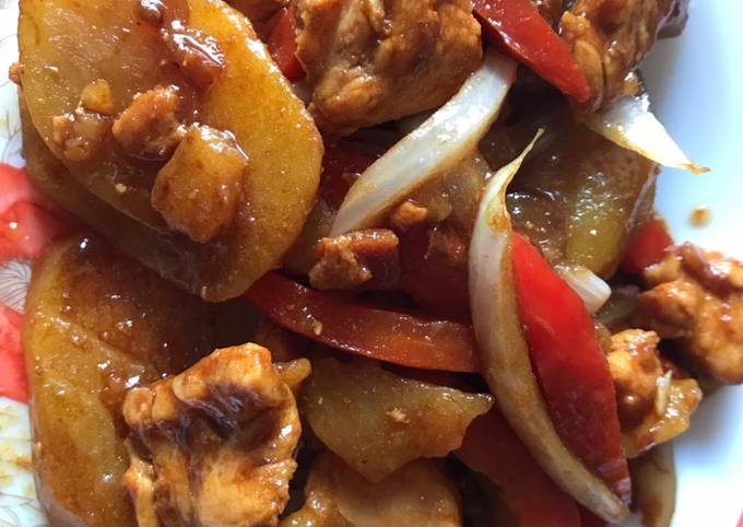 Pechuga con papas y ajo Receta de Marlene Gomes- Cookpad