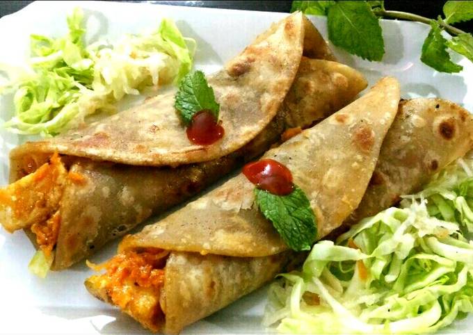 #Mix veg and paneer franky roll Recipe by Daisy Ahmed - Cookpad