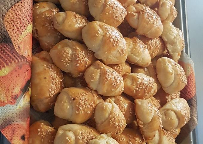 Τυροπιτάκια ή λουκανοπιτάκια συνταγή από τον/την Smaragdi Neiloudi ...