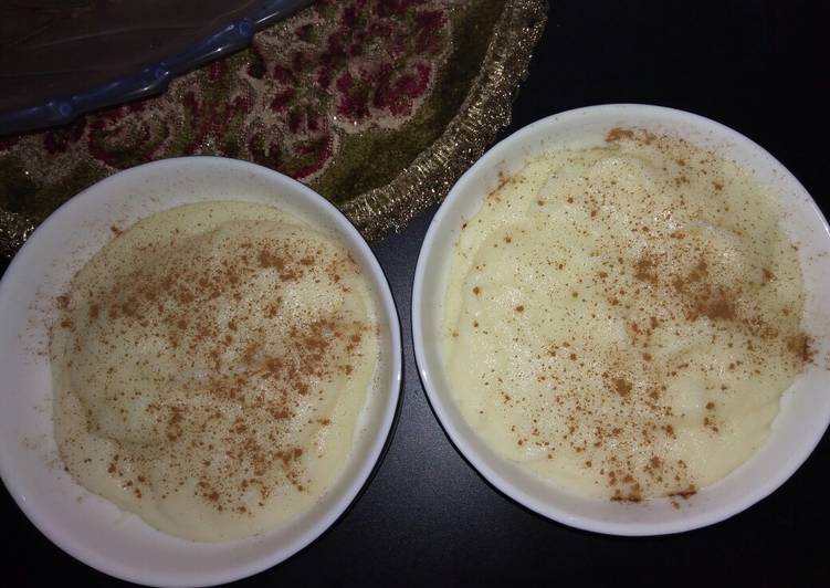 Κρέμα σιμιγδάλι!! συνταγή από Μικρός Πρίγκηπας - Cookpad