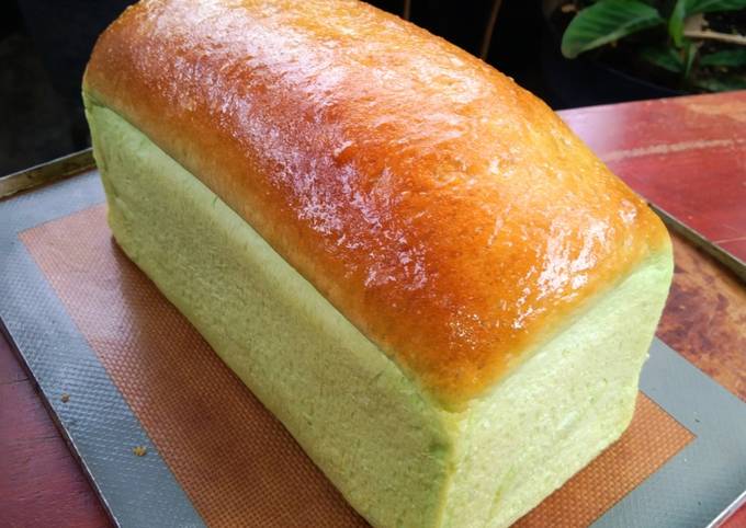 Resep Roti Tawar Pandan oleh hanipuff - Cookpad