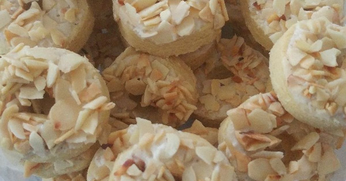 Resep Donat Kukis Almond oleh Ita Triana - Cookpad