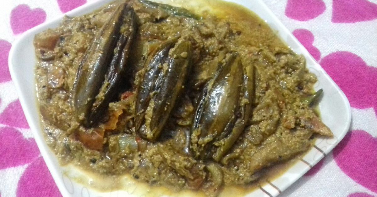 Aalu Potol Postu Recipe by Anjani Rajwar - Cookpad