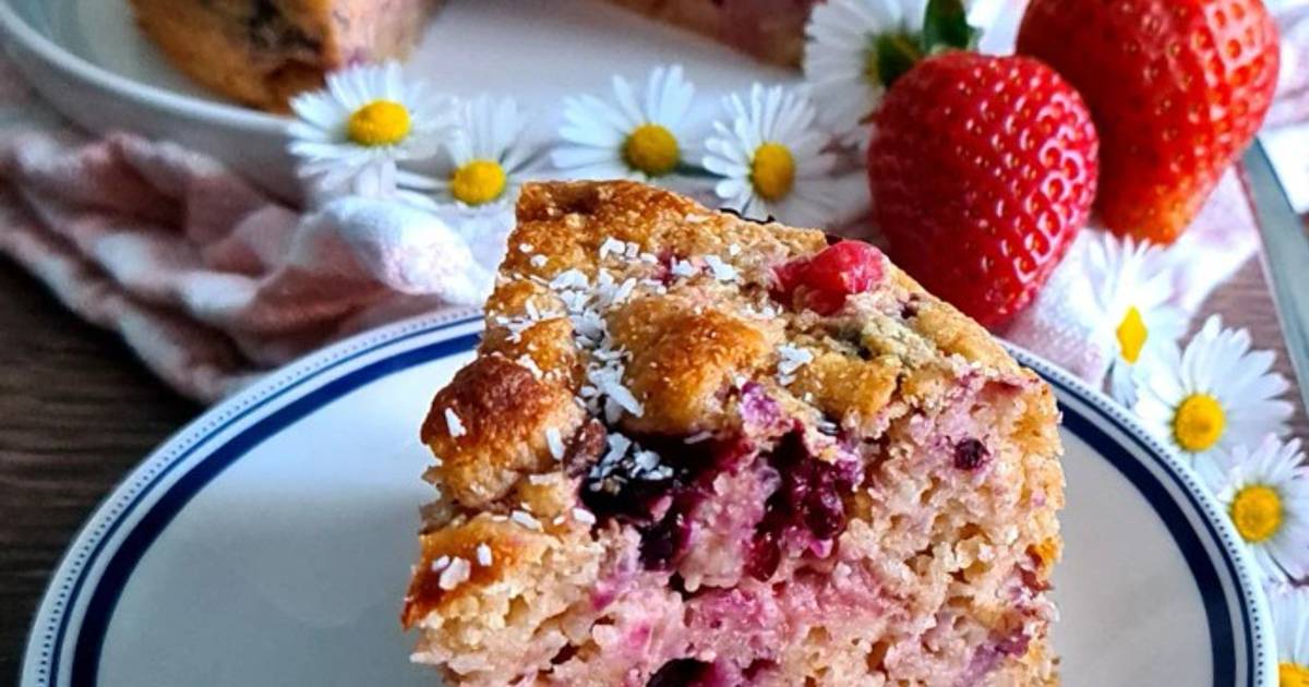 Un cake ultra moelleux à la noix de coco & fruits rouges de turida4 ...