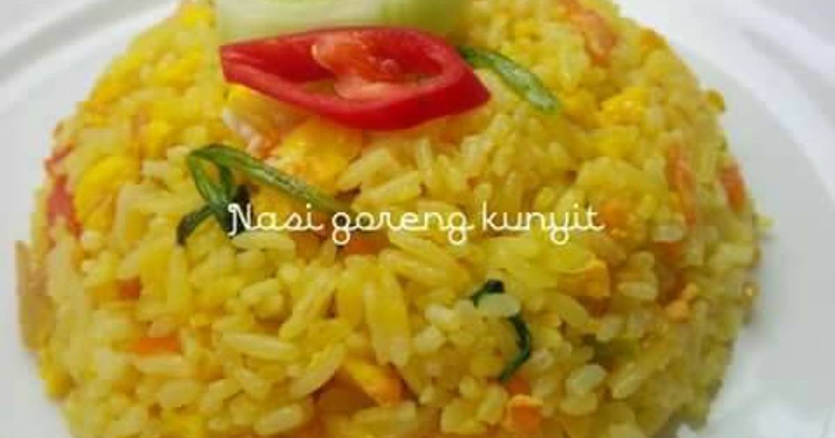 Resep Nasi goreng kunyit oleh Febriana Rohmawati - Cookpad