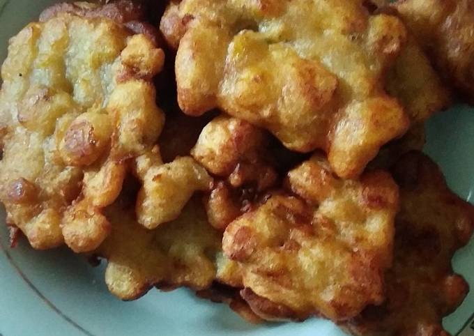 Resep Kambeng-Kambeng Pisang (Buginese Banana Fritter) oleh Elivia ...