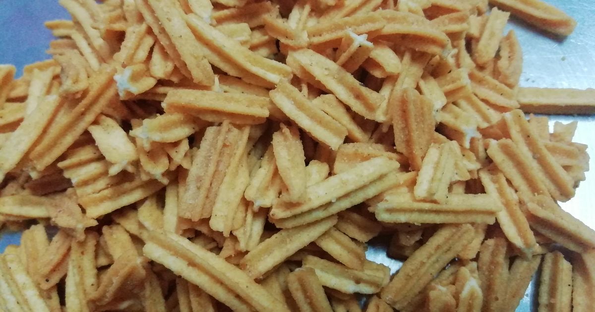 Besan Sev Recipe by Neelam kathuria - Cookpad