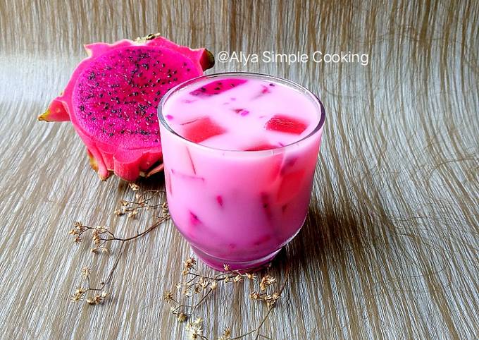 Resep Es Susu Buah Naga & Jelly Simple oleh Alya Simple Cooking🍳 - Cookpad
