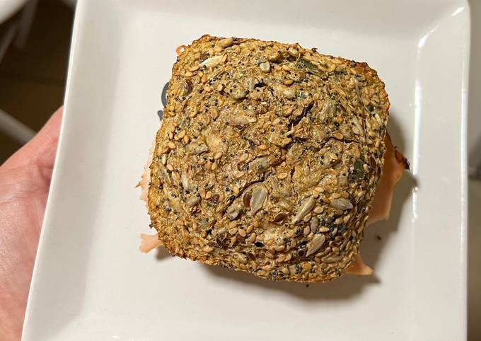 Pan integral casero, con pavo y queso tierno Receta de Lidia García ...