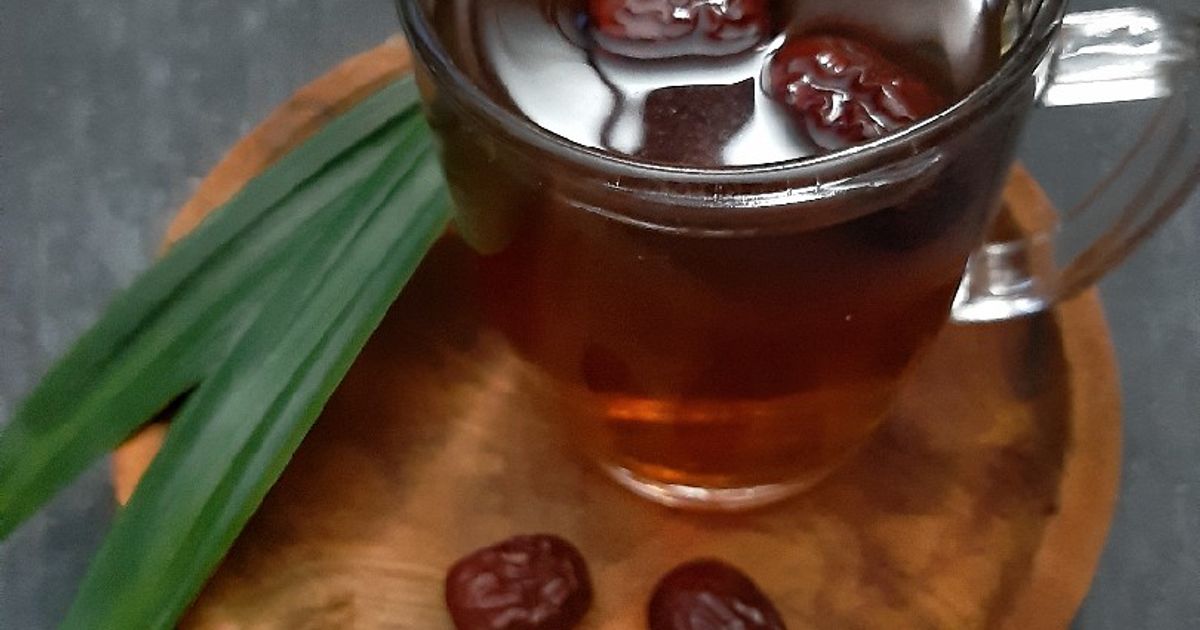 Resep Wedang Teh Pan Kur (Pandan Kurma) oleh Lila Lestari - Cookpad