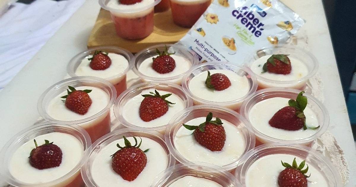 Resep Strawberry pudding ala fe oleh CIA Febri - Cookpad