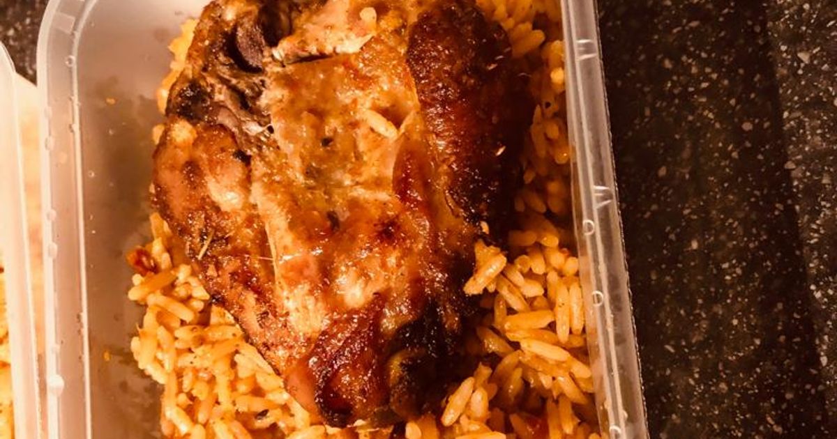 Jollof Rice With Grilled Chicken Recipe by Esther Orims - Cookpad