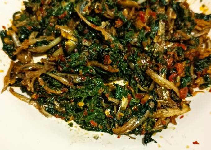 Resep Daun Ubi Balado Teri oleh Lina - Cookpad