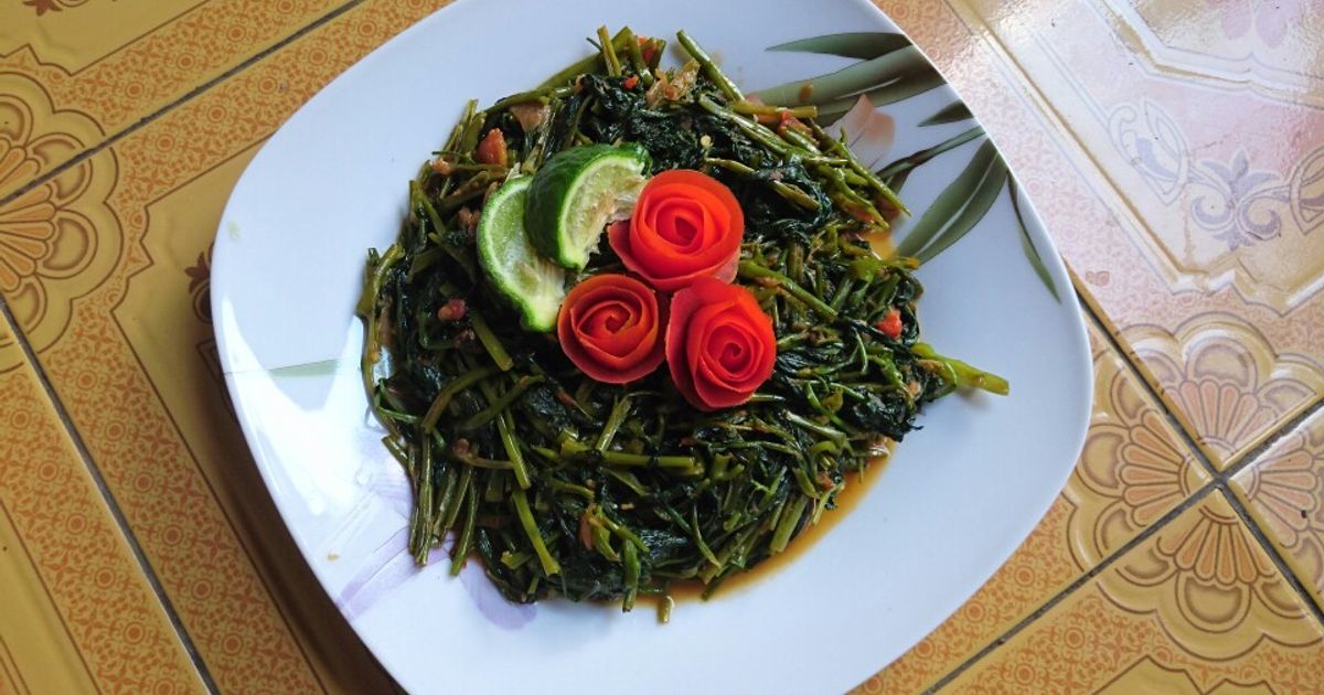 Resep Tumis Plecing Kangkung oleh Annisa Nur Ramadhani - Cookpad