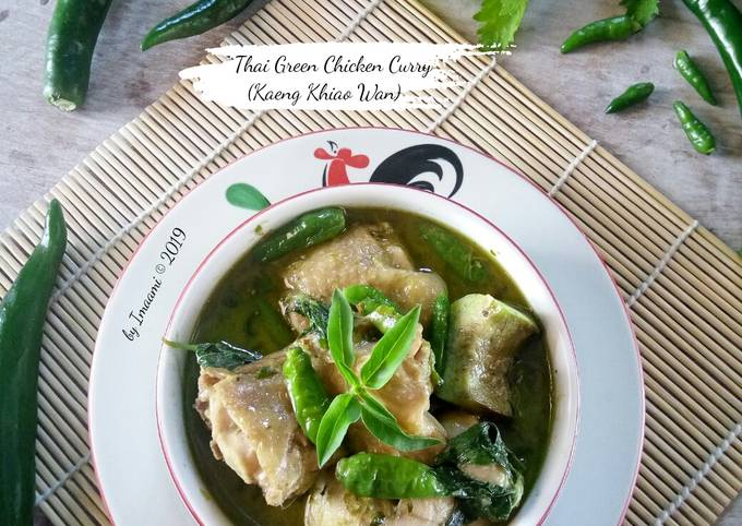 Resep Thai Green Chicken Curry oleh Imaami - Cookpad
