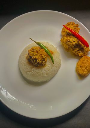 Mach’r Dim Shorshe Posto / Rohu Fish Roe In Mustard & Poppy Seed Paste ...