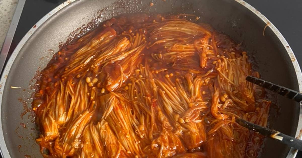 Setas enoki con salsa de gochujang Receta de Lorenzo Yzuel Lumbierres ...