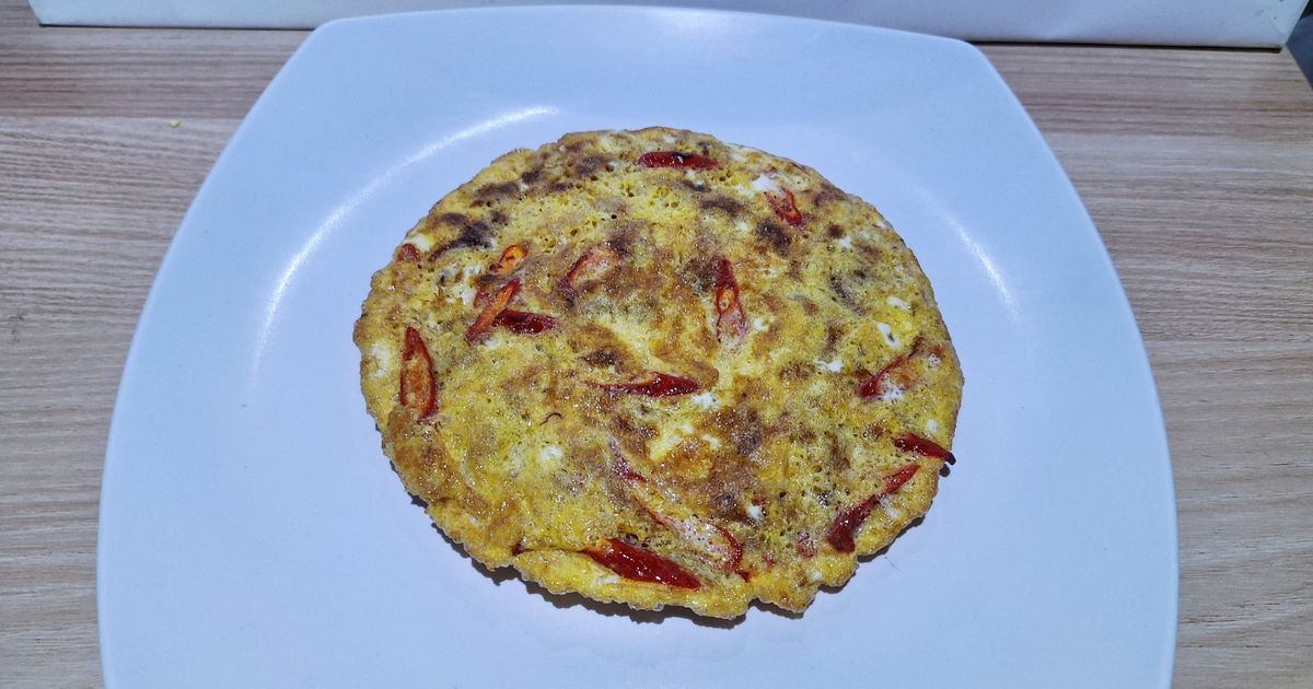 Resep Telur Dadar Abon Pedas oleh Amanda Prasetyo - Cookpad