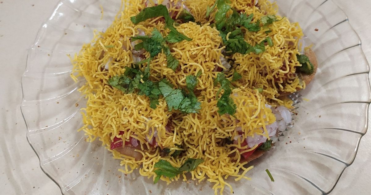 Alka Parmar દ્વારા રેસીપી સેવ પૂરી(Sev Puri Recipe In Gujarati) - કૂકપૅડ
