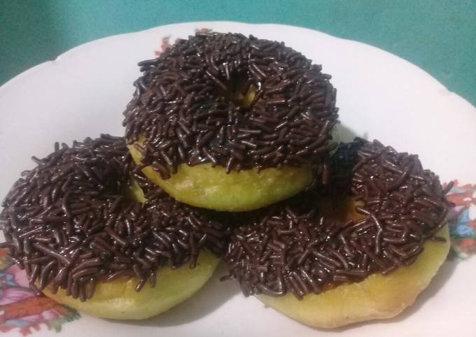 Resep 90. Donat Pandan oleh Ayu Lestari - Cookpad
